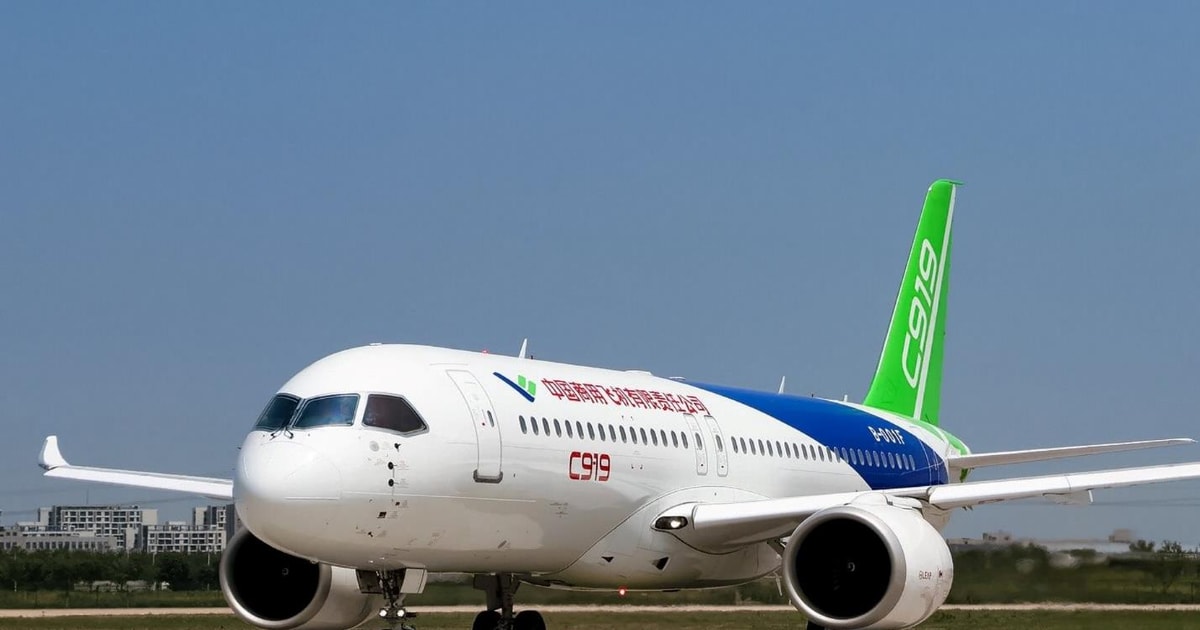 Trung Quốc học hỏi Embraer để nâng tầm máy bay C919