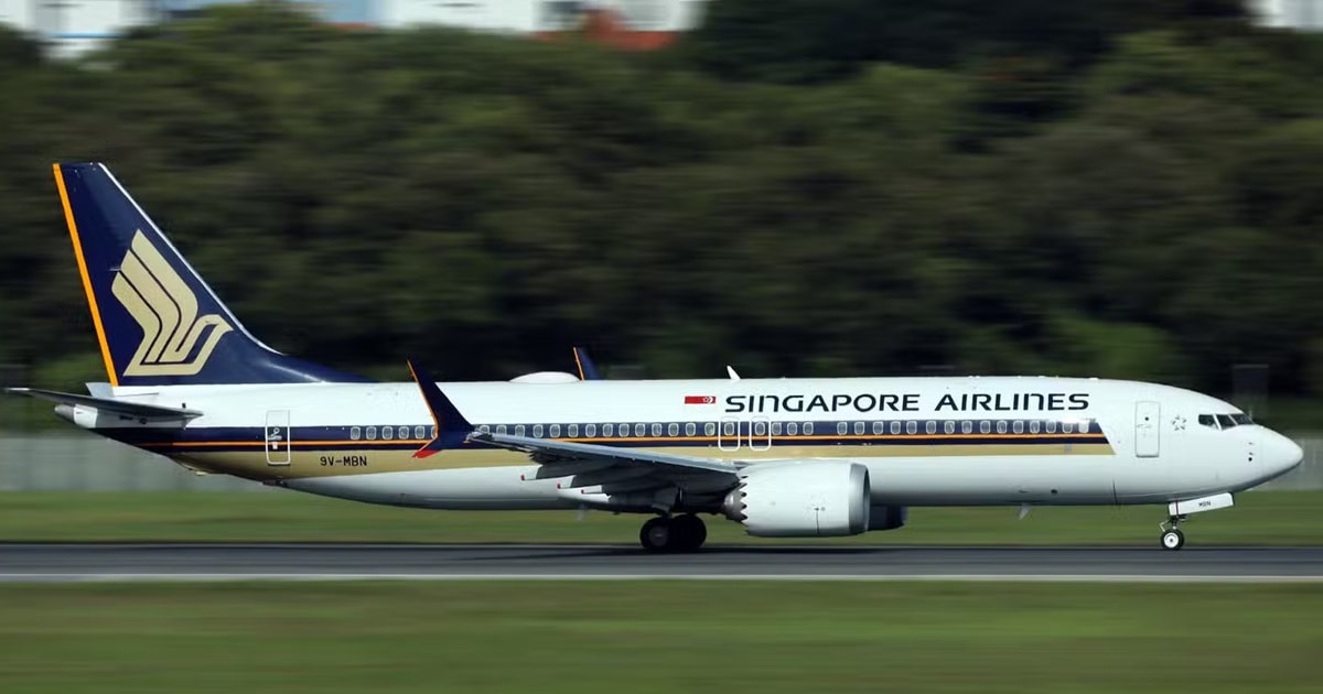Máy bay Boeing 737 MAX 8 của Singapore Airlines liên tiếp nổ lốp